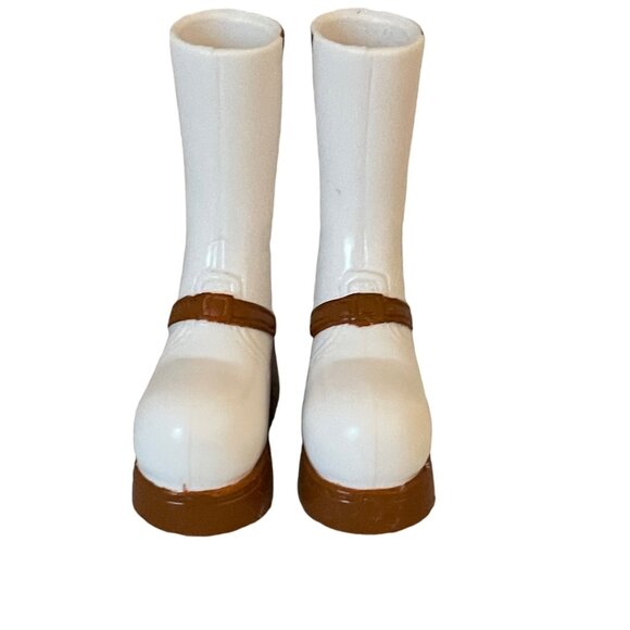 Toys | Mga Bratz Doll Pair Feet Shoes White And Brown Winter Boots ...